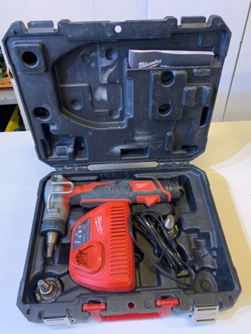 Pipe expander Milwaukee C12 PXP - PS Auction - We value the future ...