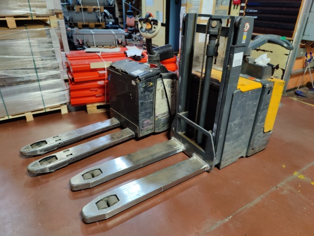 Jüngheinrich ERD 220 stacker - PS Auction - We value the future ...