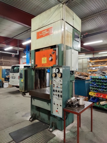 Draw press Tranemo DP-200 - PS Auction - We value the future - Largest ...
