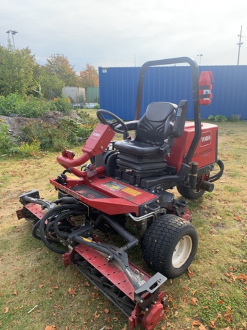 Lawnmower Toro Reelmaster 3100D - PS Auction - We value the future ...