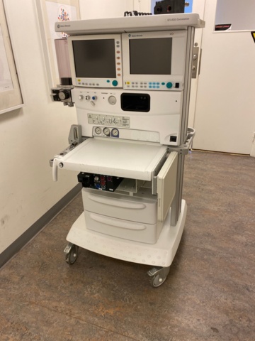 Anesthesia machine Datex-Ohmeda S/5 ADU Carestation - PS Auction - We ...