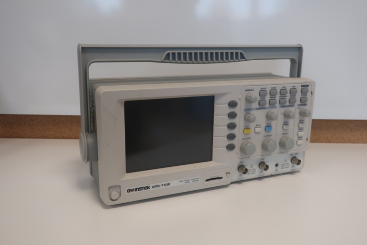 Oscilloscope, GW Instek GDS-1102 - Auktioner online - Nätauktioner ...