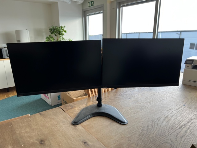 Monitorer, 2 st, 27", Lenovo ThinkVision - Auktioner online ...