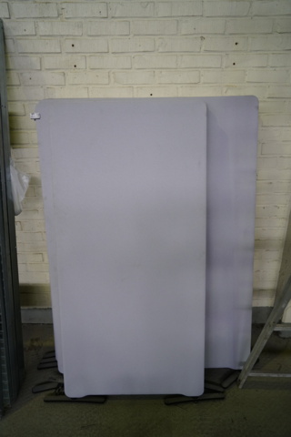 Screen walls - PS Auction - We value the future - Largest in net auctions