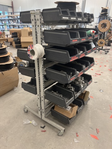 Assortment trolley - PS Auction - We value the future - Largest in net ...