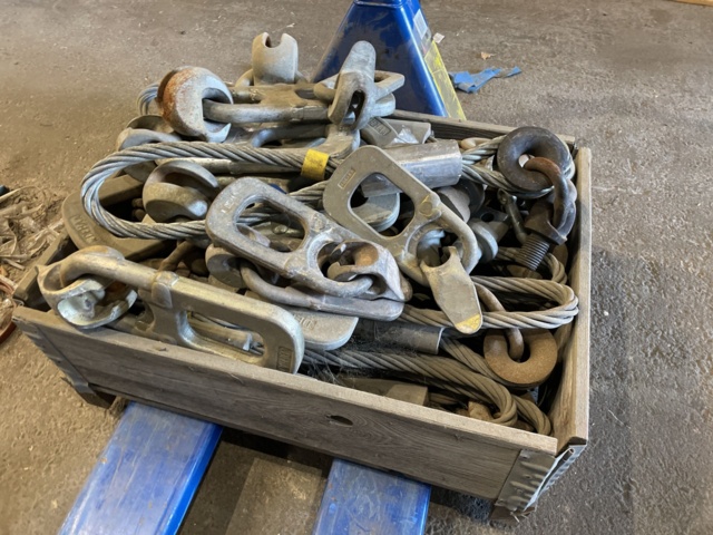 Deha Lift with accessories - PS Auction - We value the future - Largest ...