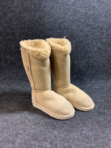 Boots Sheepskin Murray Sand, Size 36 - PS Auction - We value the future ...