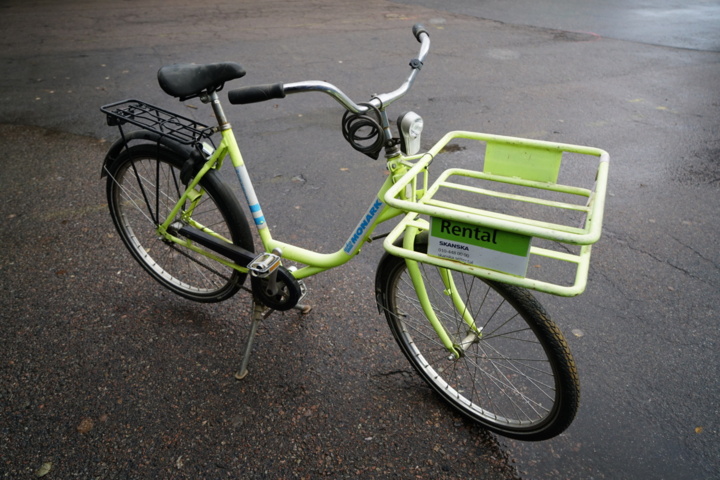 Monarch bicycle with basket - PS Auction - We value the future ...