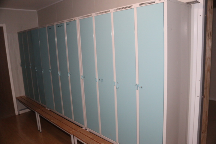 Construction shed/changing room - PS Auction - We value the future ...