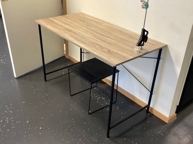 Mixed furniture, side tables, clothes hangers, street talkers ...