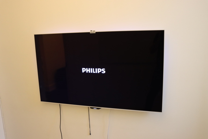 55 inch Philips TV - PS Auction - We value the future - Largest in net ...
