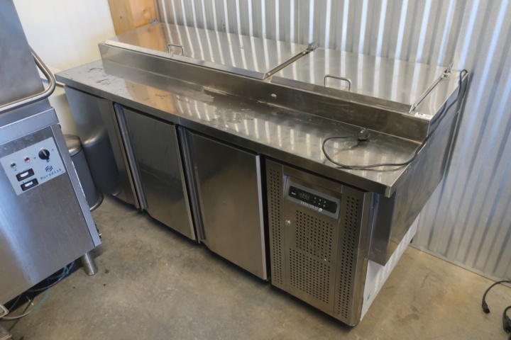 Cooling bench with cooling channel, Tefcold SS7300-P - PS Auction - We ...
