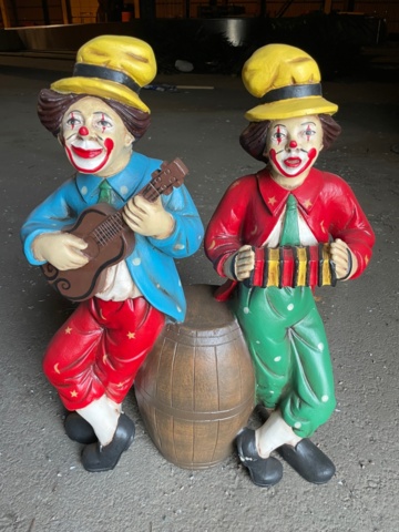 Clowns - PS Auction - We value the future - Largest in net auctions