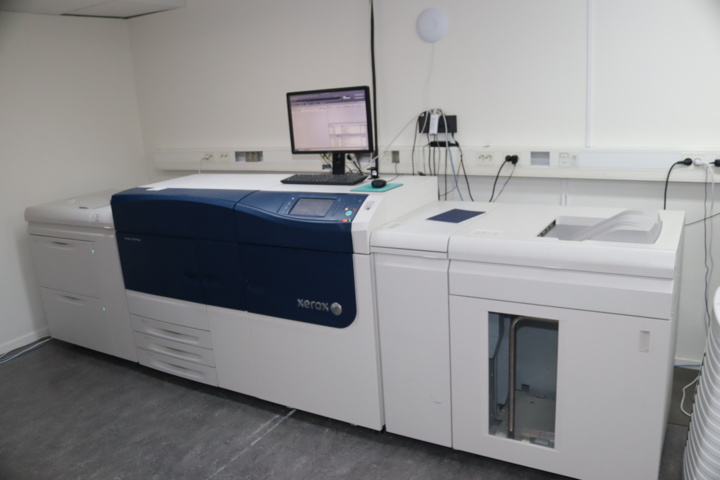 Digital printing press Xerox Versant 2100 - PS Auction - We value the ...