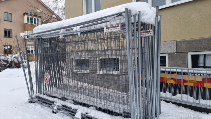 Construction fence & rally fence sign etc - PS Auction - We value the ...