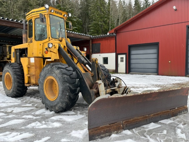 Wheel loader Ford A 66 with equipment - PS Auction - We value the ...
