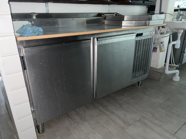 Pizza bench 160x88 cm - PS Auction - We value the future - Largest in ...