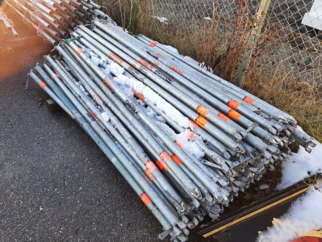 Horizontal brace 2m / approx. 60-70 pcs - Layher - PS Auction - We ...