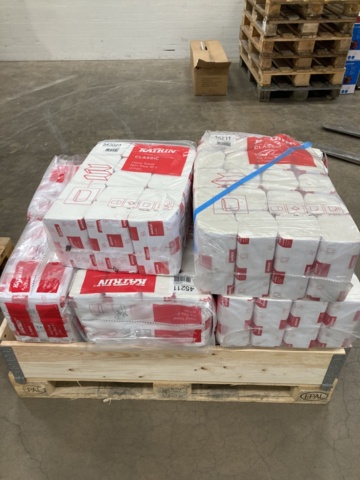Pallet with paper towels Katrin 45211 - PS Auction - We value the ...