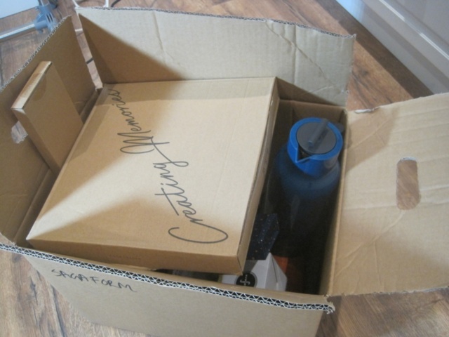 Box with frying pan, cast iron frying pan, knife, thermos and more - PS ...