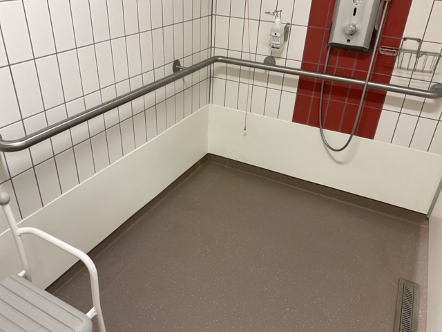 2 Stainless steel railings at an angle - PS Auction - We value the ...