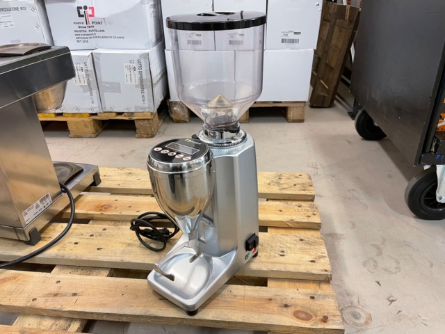 Espresso grinder Quamar M80, made in Italy - PS Auction - We value the ...