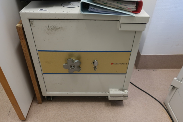 Safe, Rosengrens - PS Auction - We value the future - Largest in net ...