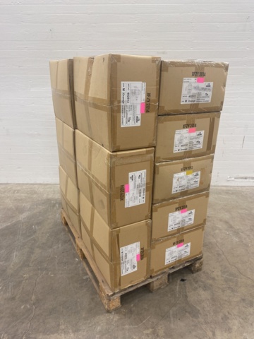 Pallet with winter jackets size M from Workwear Bulldog - PS Auction ...