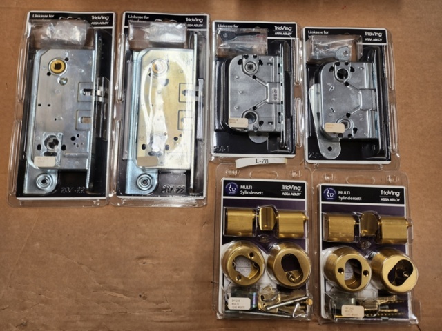 4 Assa Abloy lock cassettes and 2 cylinder sets - Shipping included (L ...