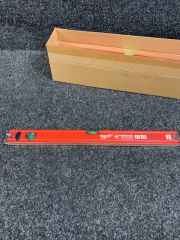 10 spirit level 60cm Milwaukee - PS Auction - We value the future ...