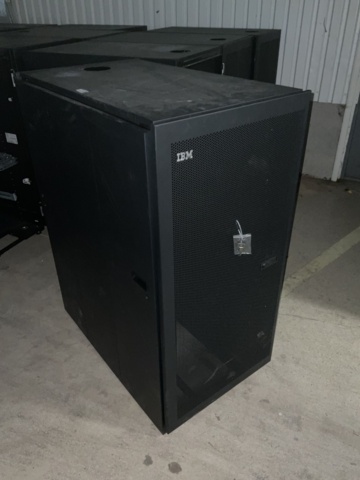 4 server/computer cabinets IBM on wheels - PS Auction - We value the ...