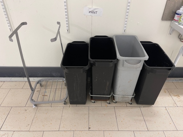 4 dustbins, 2 of which with roller plates, 1 dustbag holder - PS ...