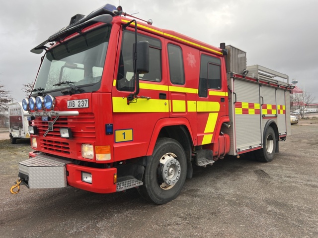 Fire engine Volvo FL10 4*2 MNLAST -1998 - PS Auction - We value the ...