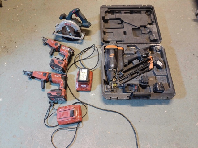 Hand machines - PS Auction - We value the future - Largest in net auctions