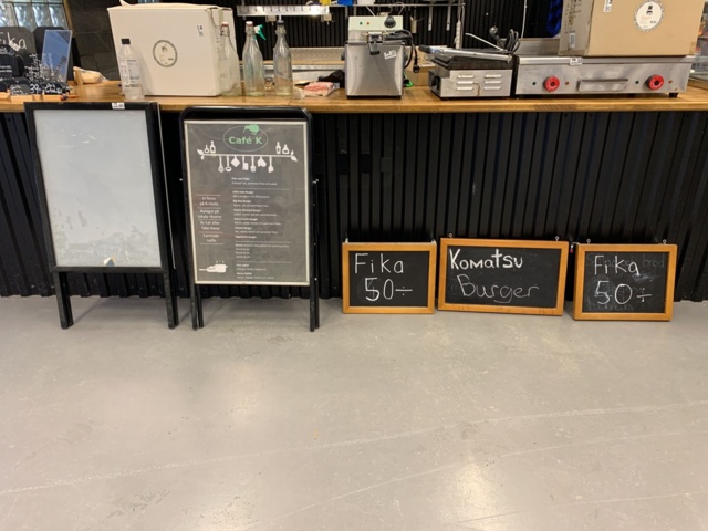 Street talker 2 and 3 chalkboards - PS Auction - We value the future ...