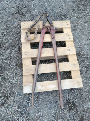 Chain scissors for cast iron pipes - PS Auction - We value the future ...