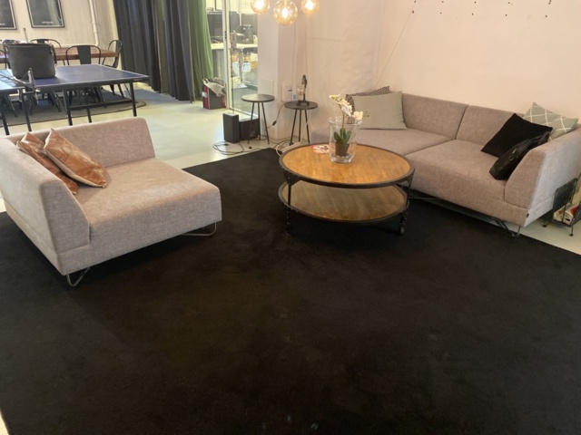 Sofa group, sofa, coffee table, carpet - PS Auction - We value the future - Largest in net auctions