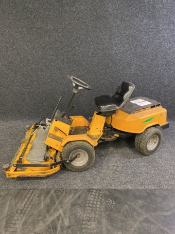 Riding mower Stiga Park P401 - PS Auction - We value the future ...