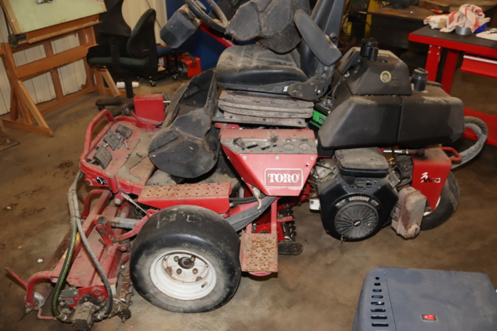 Green mower Toro - PS Auction - We value the future - Largest in net ...