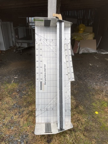 Insulation cutting table, complete - PS Auction - We value the future ...