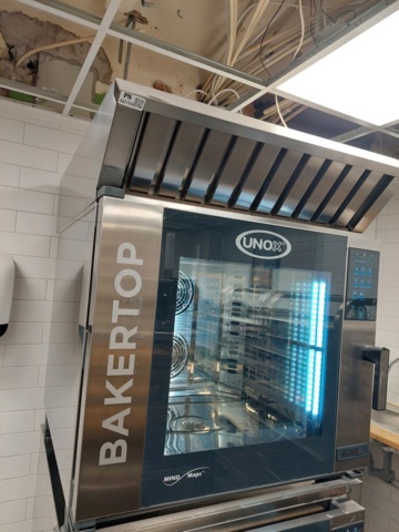 Combination oven Unox Bakertop PLUS with ventilation hood - PS Auction ...