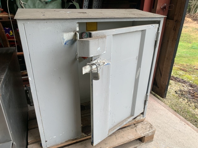 Gas cupboard 112x50x112 cm - PS Auction - We value the future - Largest ...
