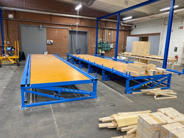 Raised and lowered assembly tables Randek -2021, 2 pieces - PS Auction ...
