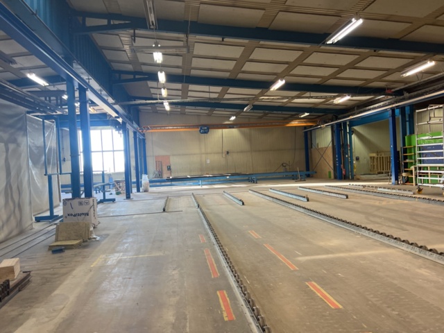 Travers ABUS, 3.2 tons with rail and track - PS Auction - We value the ...