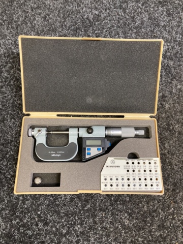 Digital thread micrometer Mitutoyo 0-25 mm - PS Auction - We value the ...