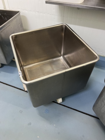 Rostfri balja på hjul - Auktioner online - Nätauktioner ...