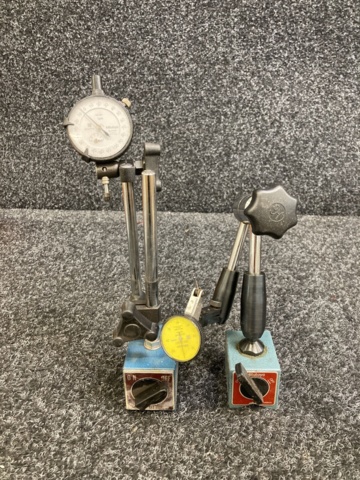 Universal stand with indicator clock and rocker indicator - PS Auction ...