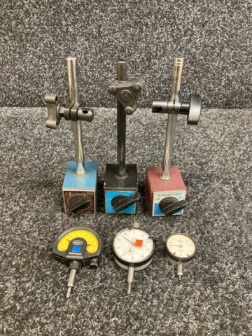 Universal stand and indicator clocks - PS Auction - We value the future ...