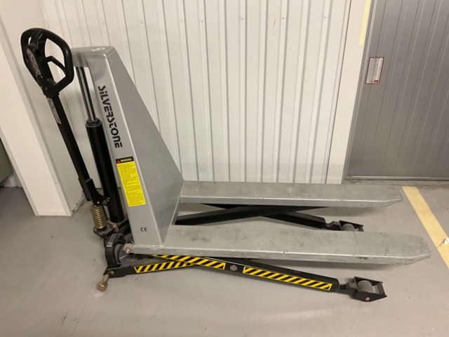 Silverstone Scissor lift - PS Auction - We value the future - Largest ...