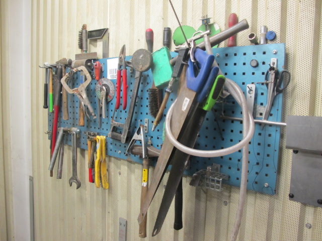 Various tools on board - PS Auction - We value the future - Largest in ...